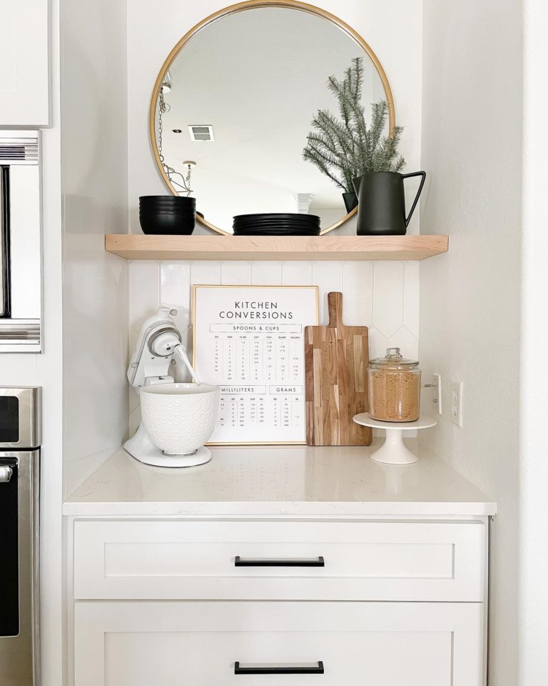 White Kitchen Nook • Living Liesel